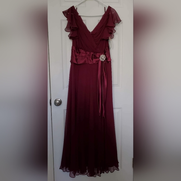 K & M Collections | Dresses | Km Collections Milla Bell Formal Gown ...